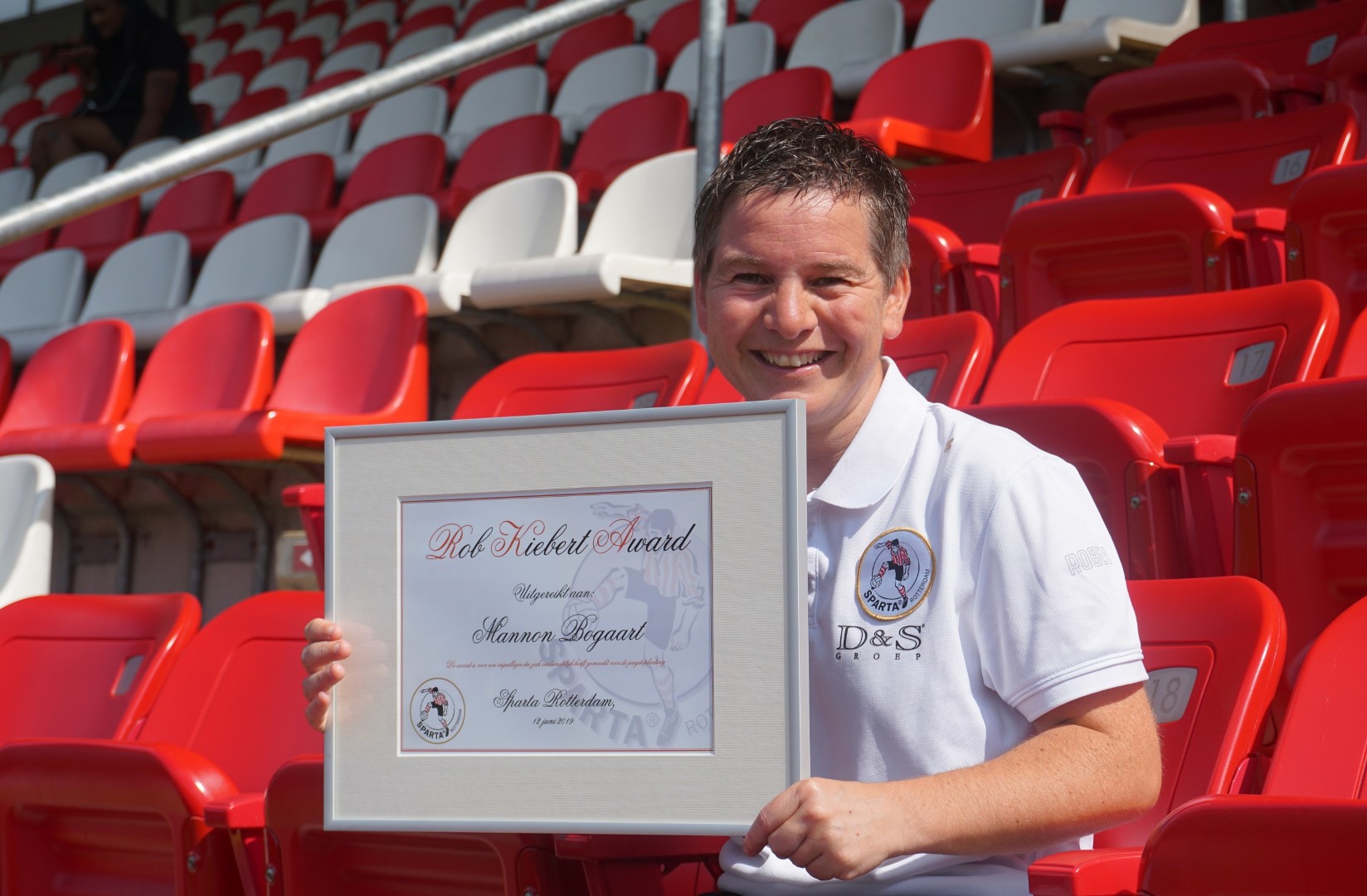 Rob Kiebert Award voor Mannon Bogaart - Sparta Rotterdam | Sparta Rotterdam
