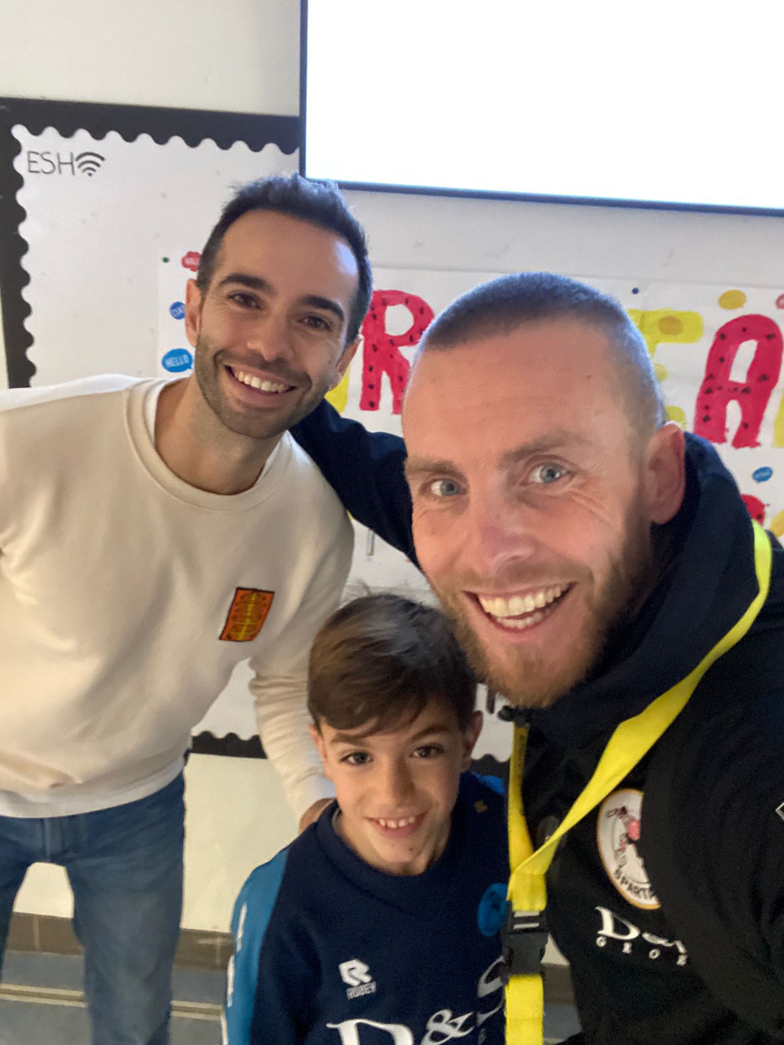 Nathan Rutjes op bezoek bij scholen jeugdspelers - Sparta Rotterdam ...