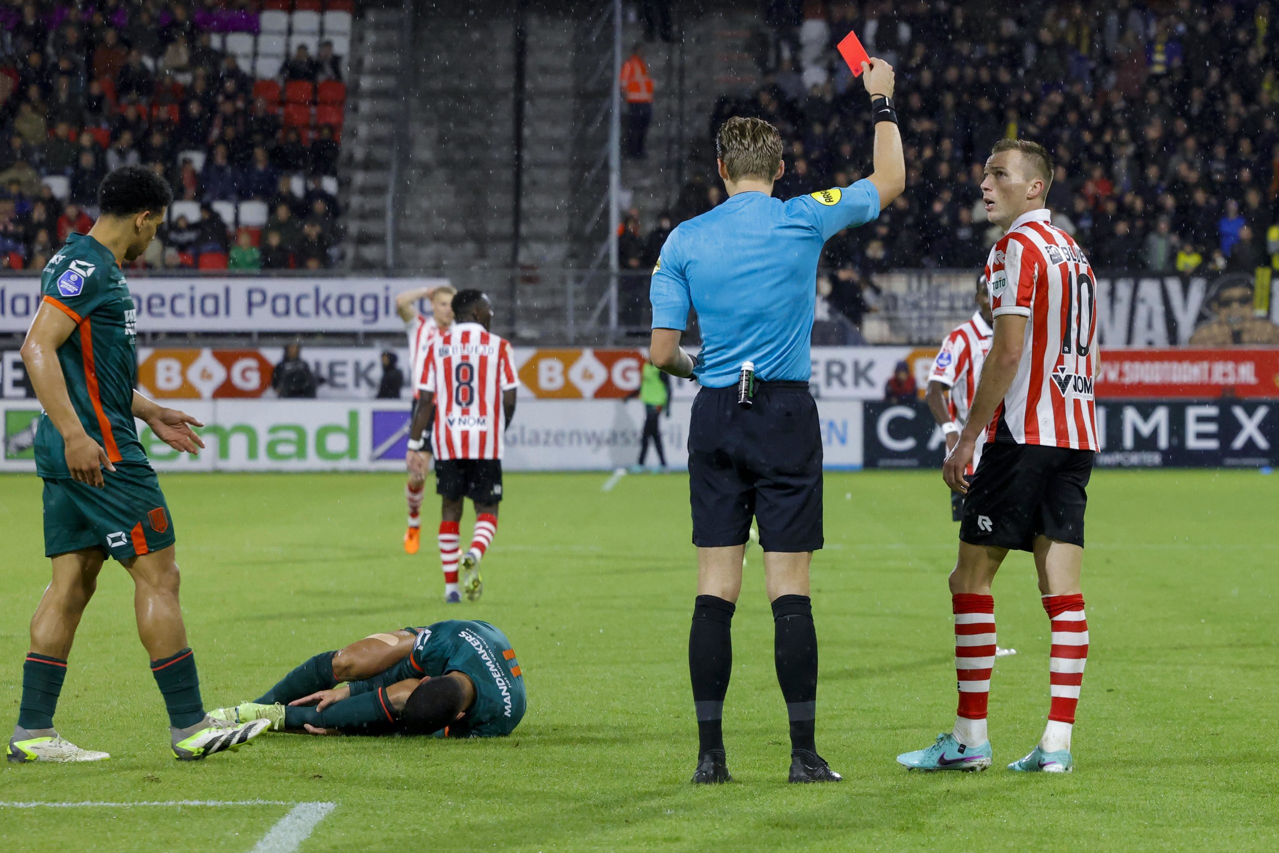 Arno Verschueren blijft drie wedstrijden geschorst - Sparta Rotterdam ...